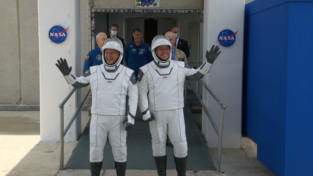 How to watch historic SpaceX astronaut launch on Saturday | Live Science
