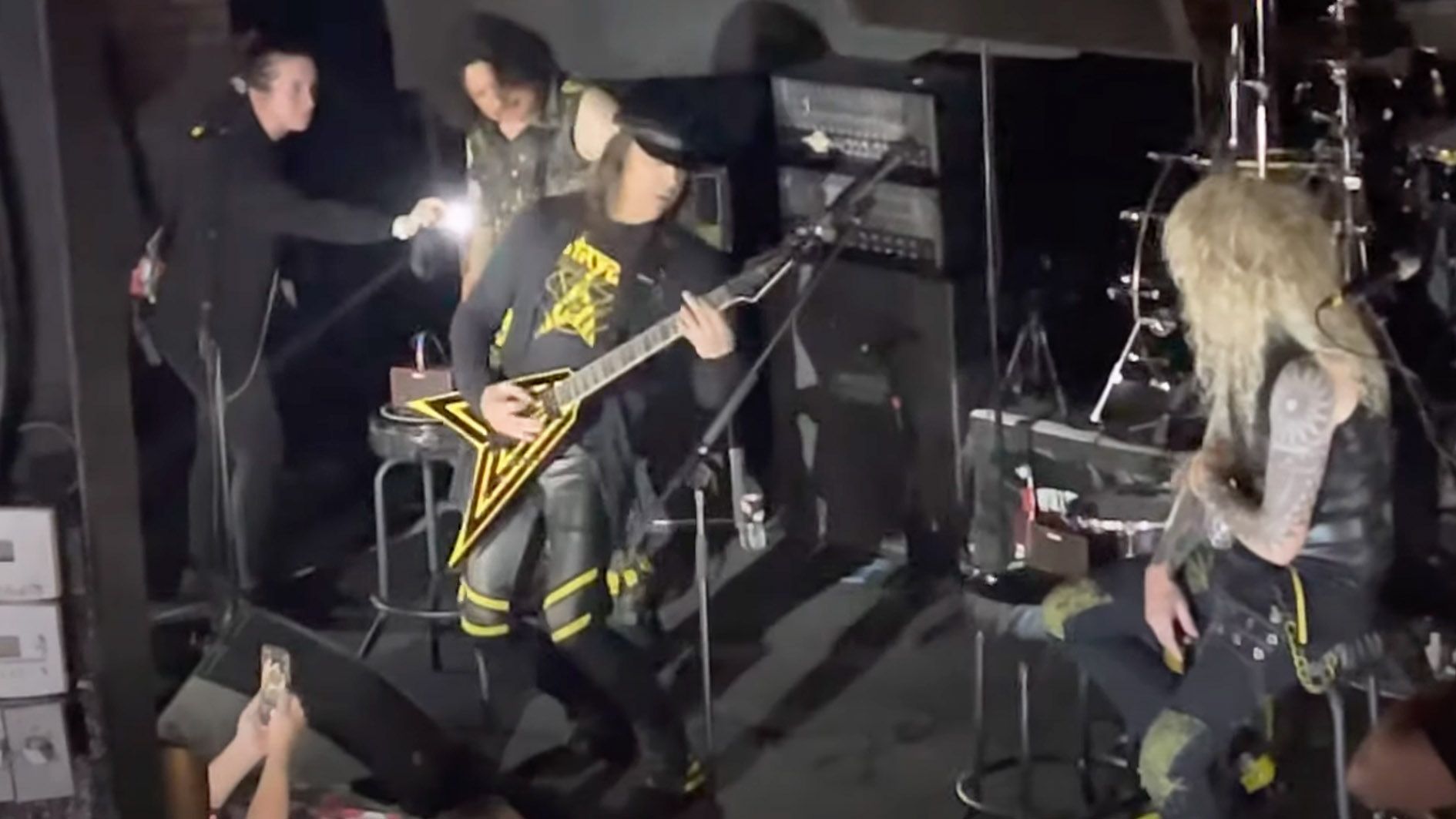 Stryper perform with battery-powered practice amps following venue ...