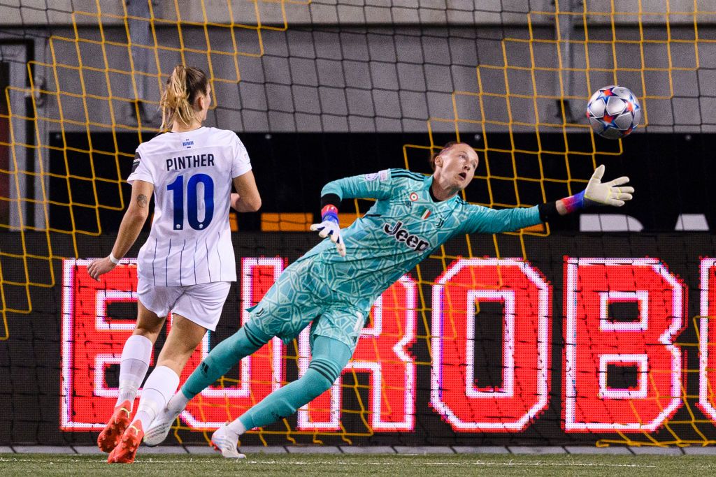 RANKED! The 10 best goalkeepers in women's football | FourFourTwo