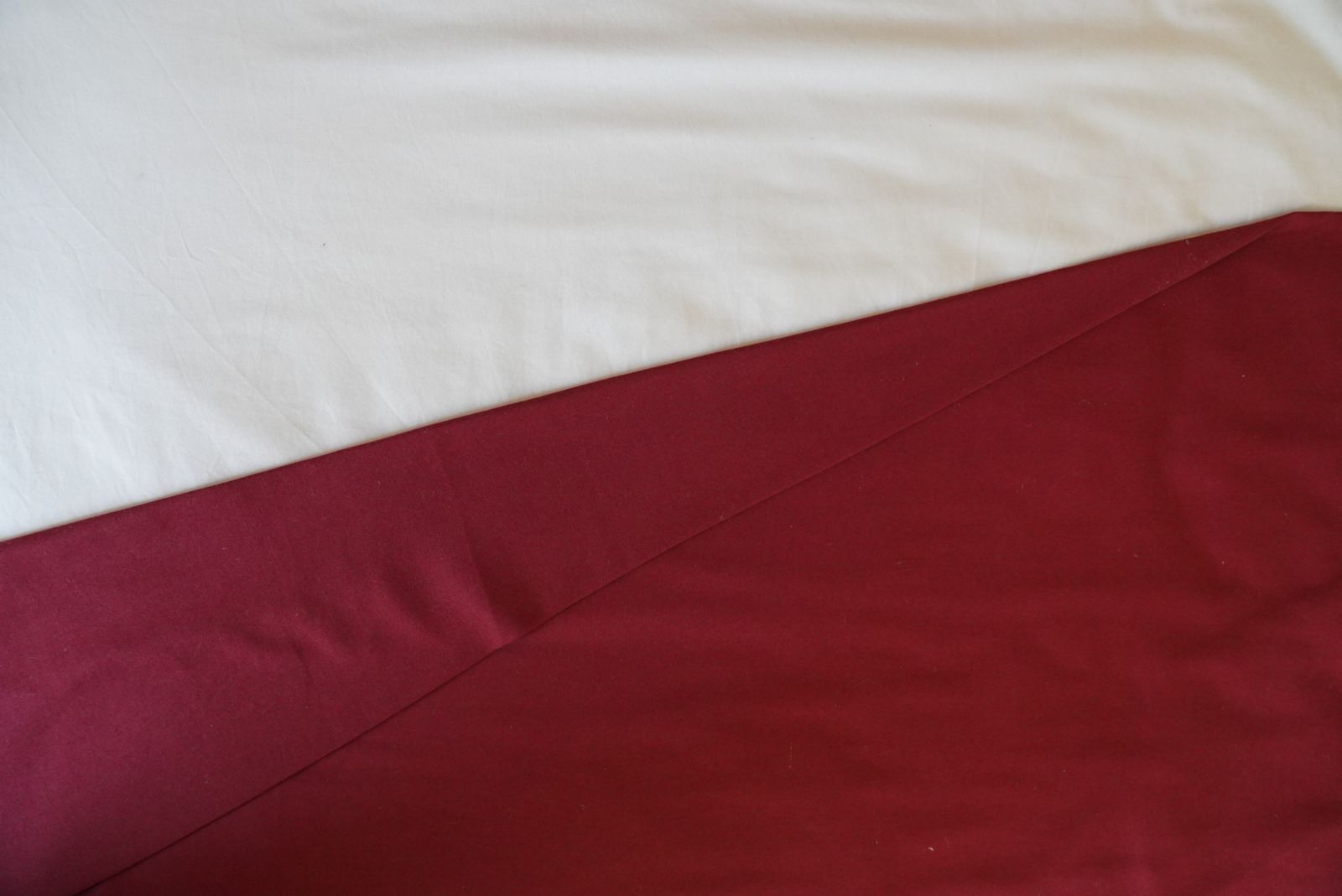 How to Make "Hospital Corners" — And Style Your Bed Better | Livingetc