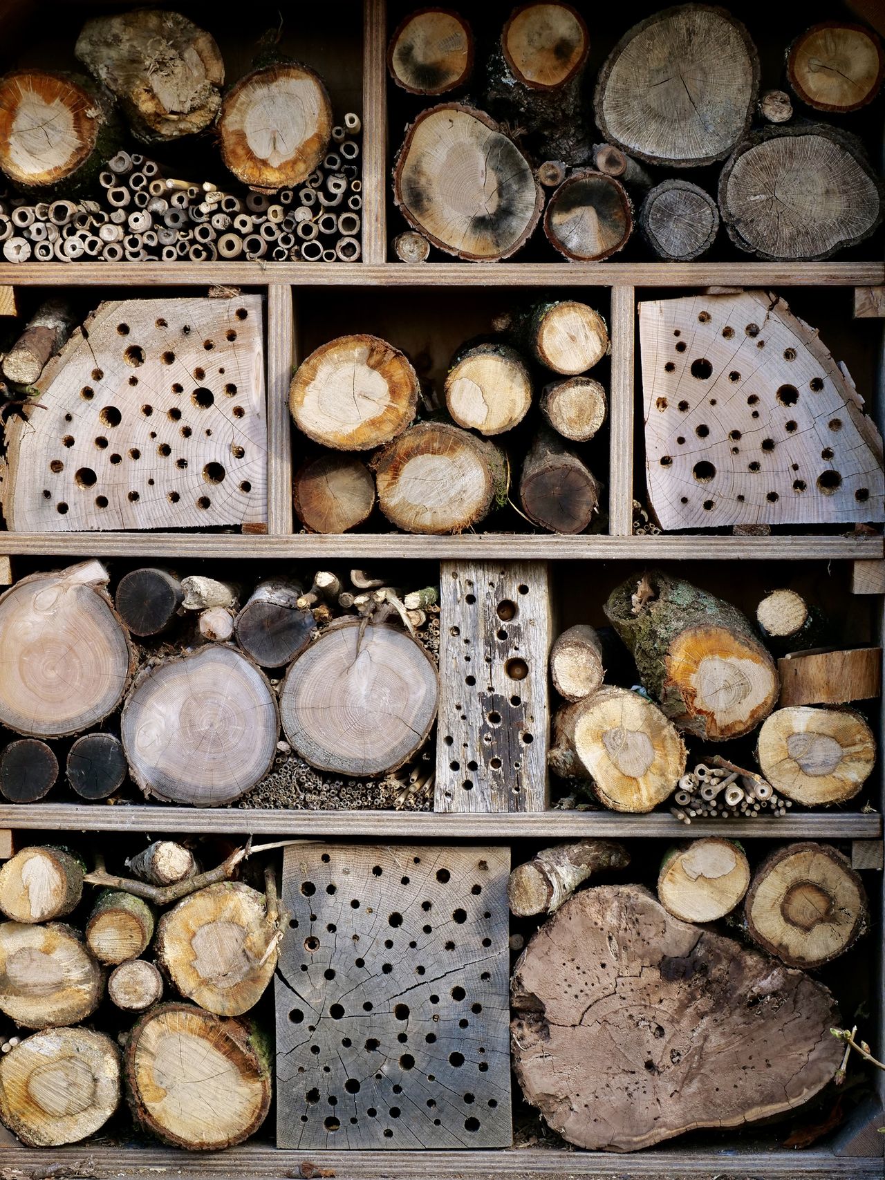 How to make a bug hotel: to attract pollinators | Homes and Gardens