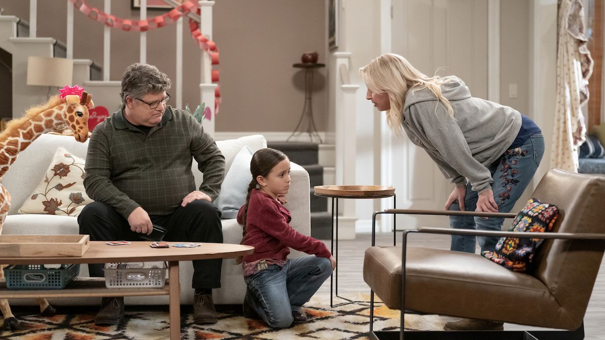 'I Feel Pretty Lucky': The Conners' Lecy Goranson Opens Up About Becky's New Romance With Sean ...