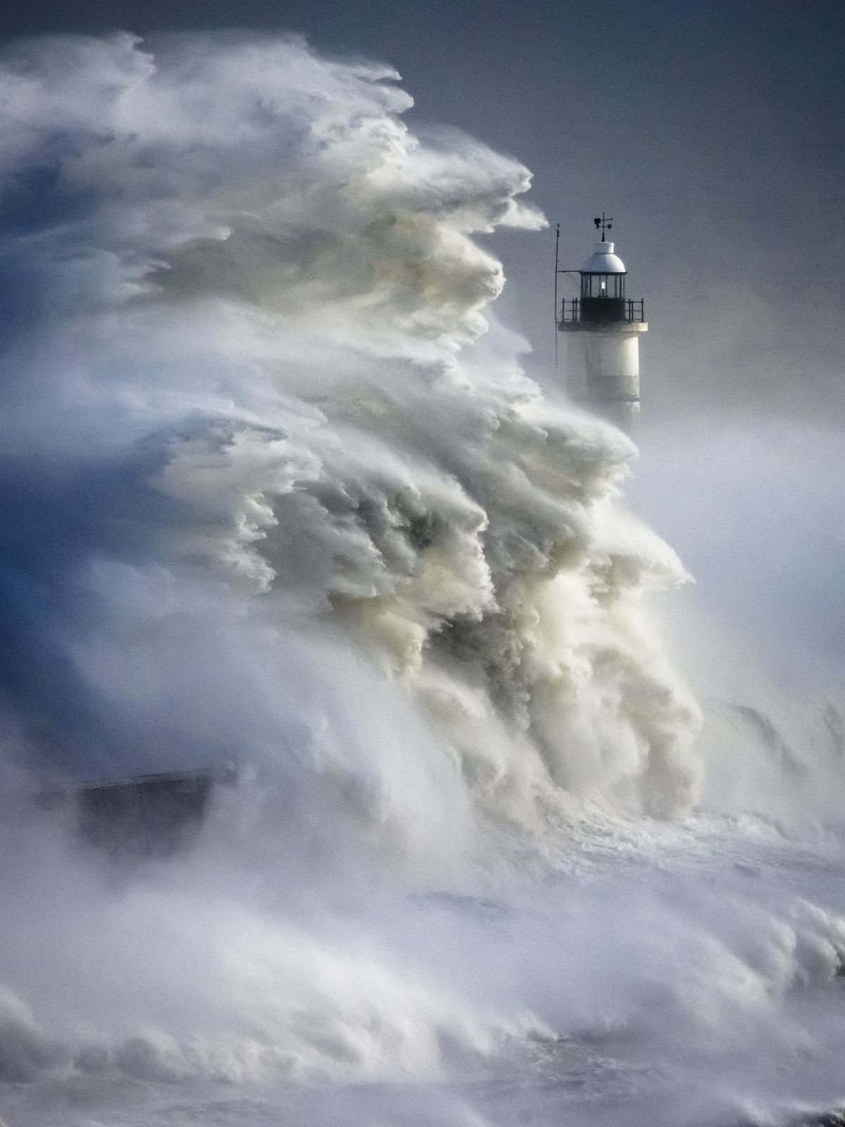 Steamy and stormy: Weather Photographer of the Year opens for public ...