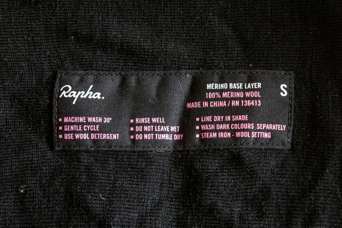 Rapha Merino base layer review: 100% Merino to keep you comfortable ...