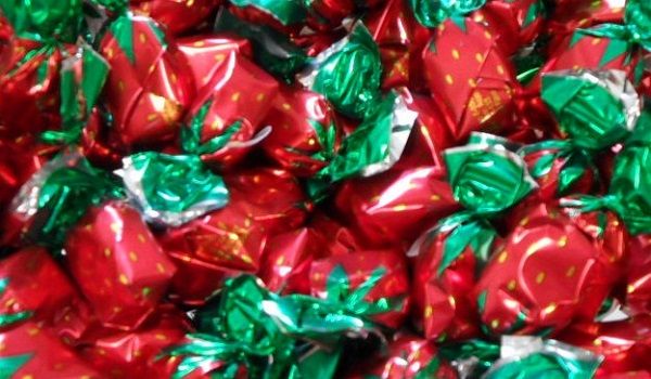 10 Worst Candies You Can Get While Trick Or Treating On Halloween ...