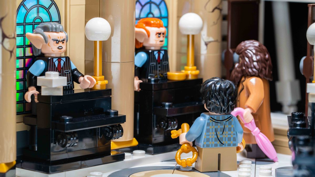 Lego Gringotts Bank review: "4.5 points to Gryffindor – ahem – Lego ...