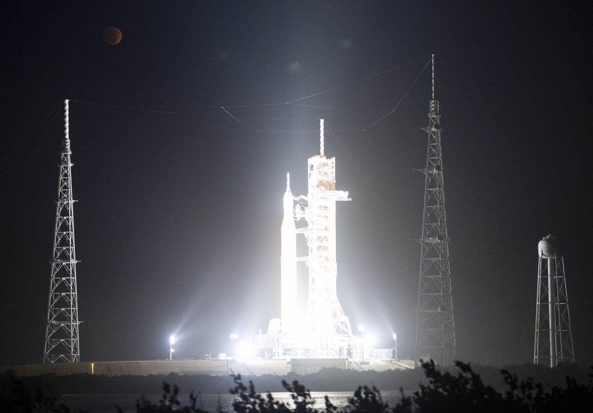 Gorgeous and ghostly photos of the Beaver Blood Moon total lunar ... Gorgeous and ghostly photos of the Beaver Blood Moon total lunar ...
