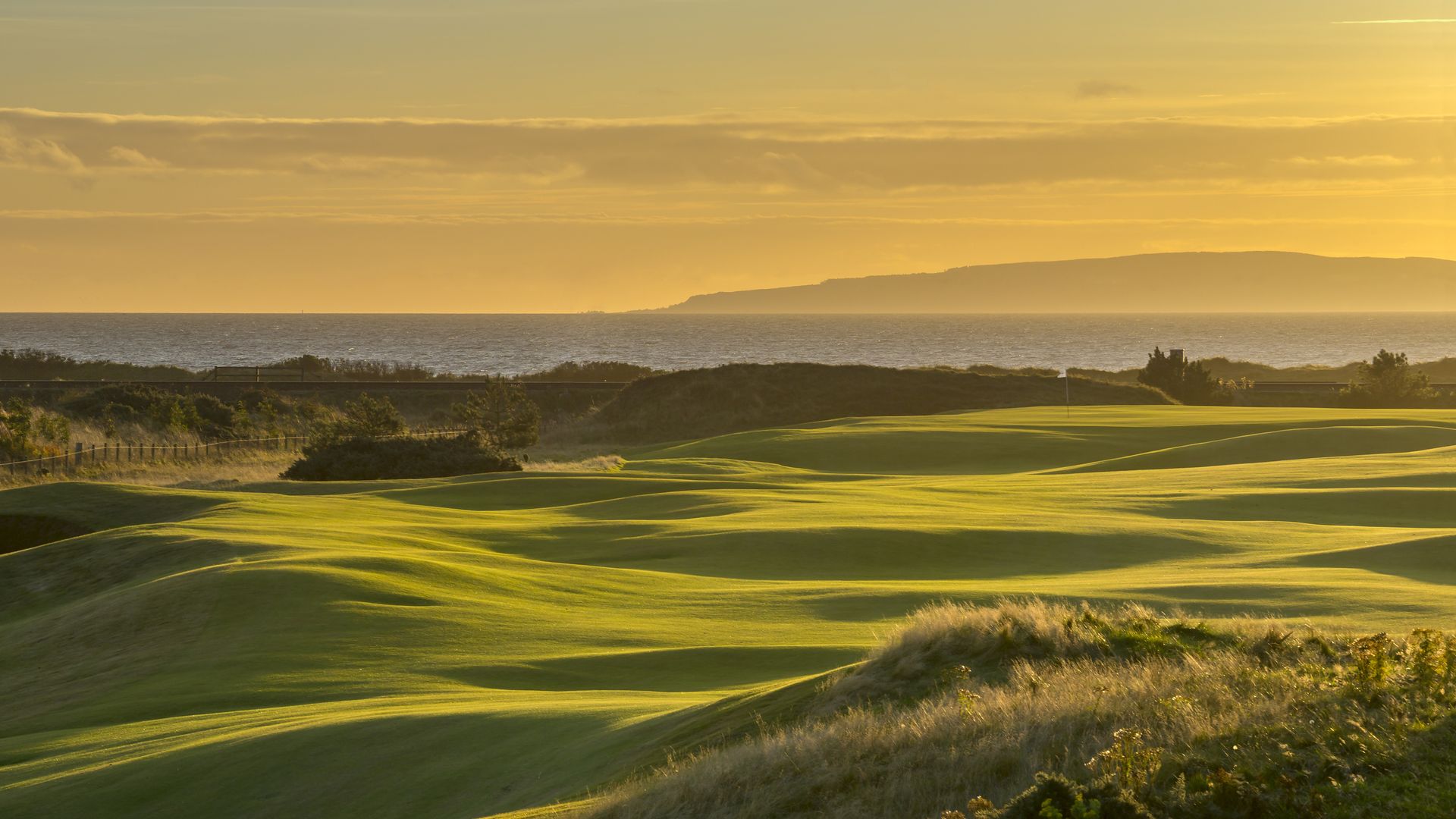 Dundonald Links Golf Course: Review, Green Fees, Tee Times and Key Info ...