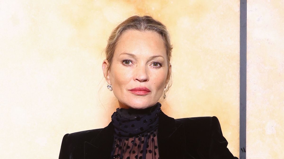 Kate Moss révèle la pièce de garde-robe incontournable de cette saison ...