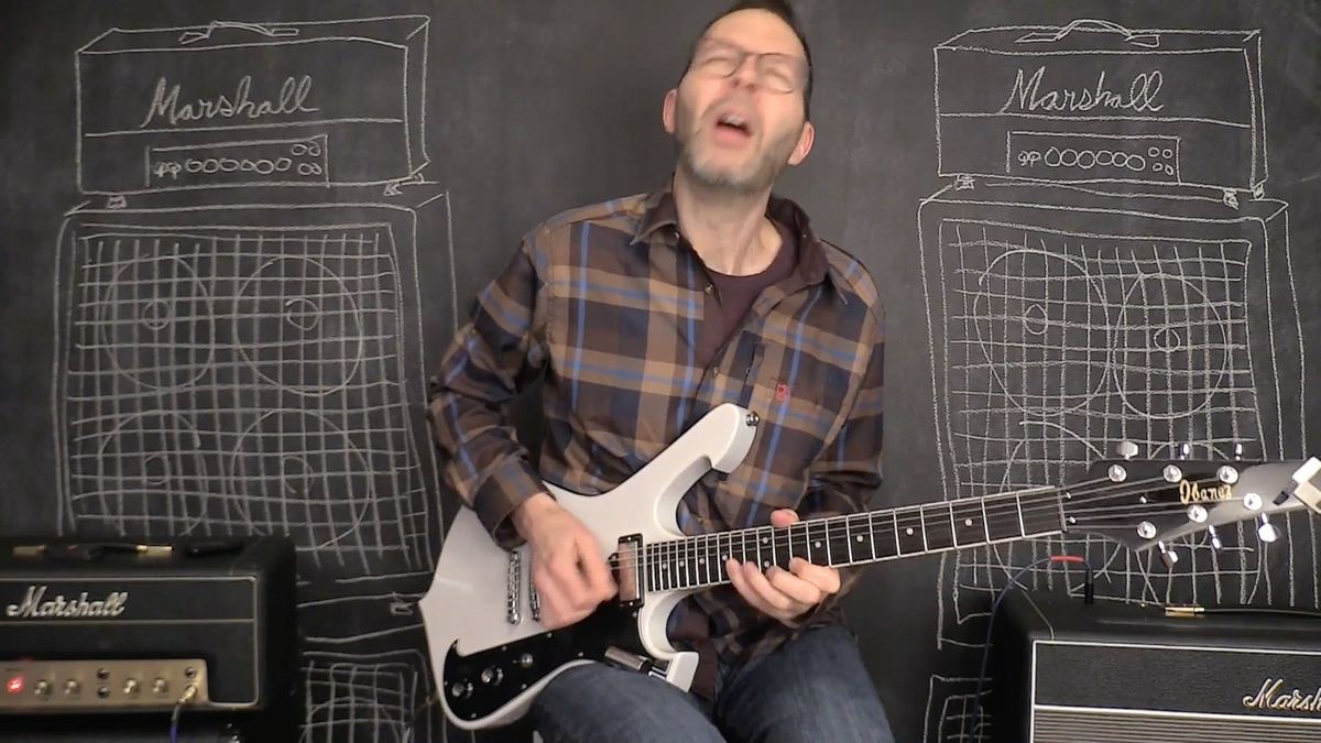 Paul Gilbert shows you how to play his blistering guitar licks in this ...