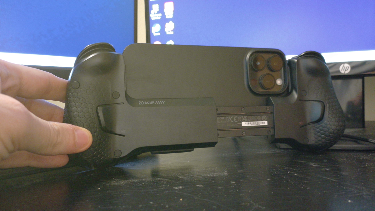 Scuf Nomad review: "Symmetrical sticks make this unique in a market ...