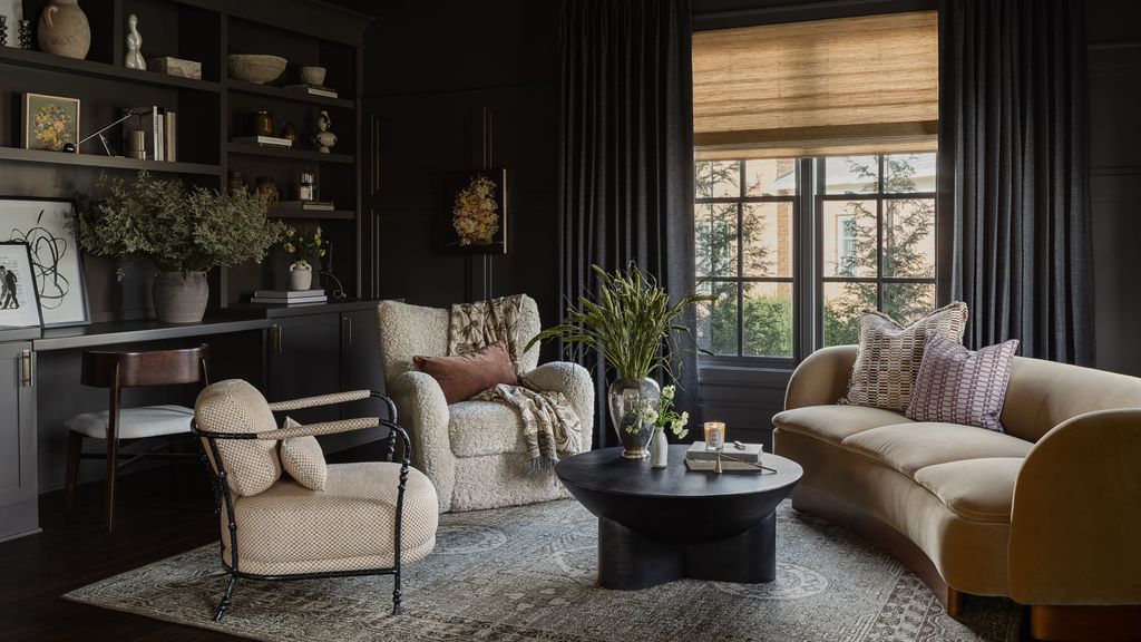 10 simple ways to embrace minimalist decor, according to experts ...