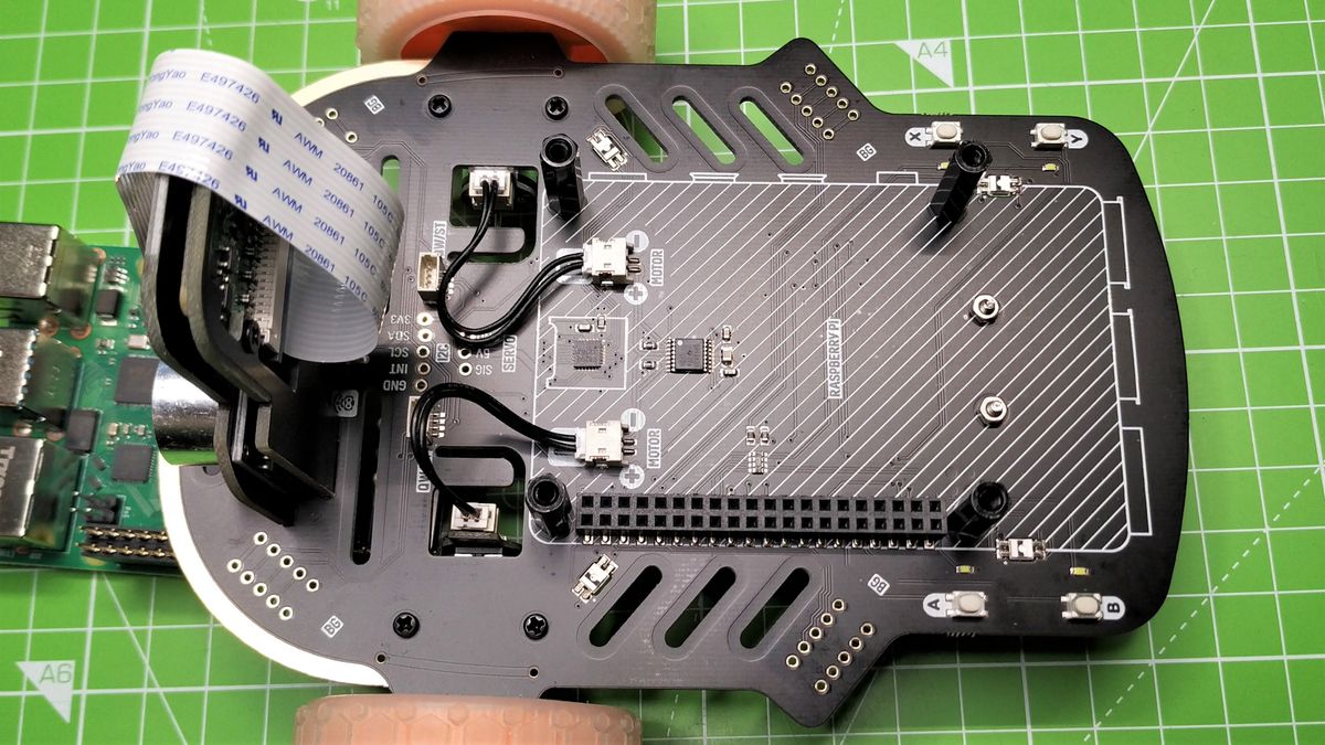 Pimoroni Trilobot Review: Powerful and Affordable Pi Robot | Tom's Hardware