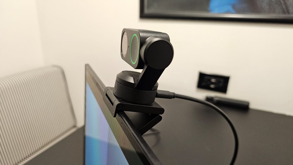 Insta360’s new pair of AI-powered webcams keep you in the frame | Tom's ...