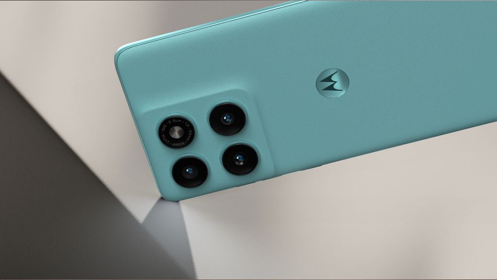 Motorola’s new cheap phone offers great value for money – plus it feels ...