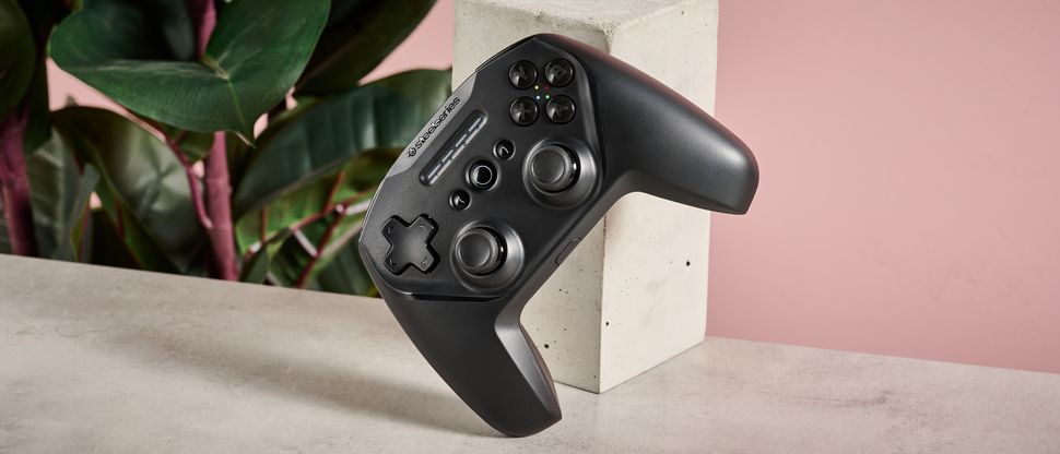 Steelseries Stratus Duo review: a compact and versatile controller with ...