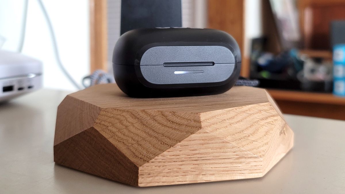 JBL Reflect Flow Pro review | Laptop Mag