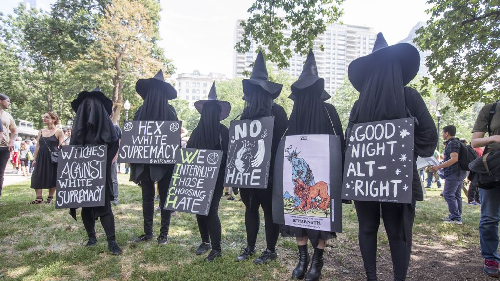 How Anti-Trump "Resistance Witches" Are Taking Down the Patriarchy ...