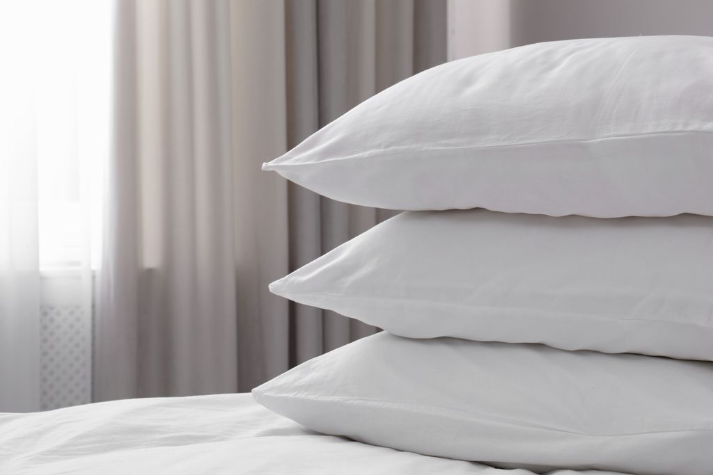 10 Types of Pillows — The Fillings You Need to Know | Livingetc
