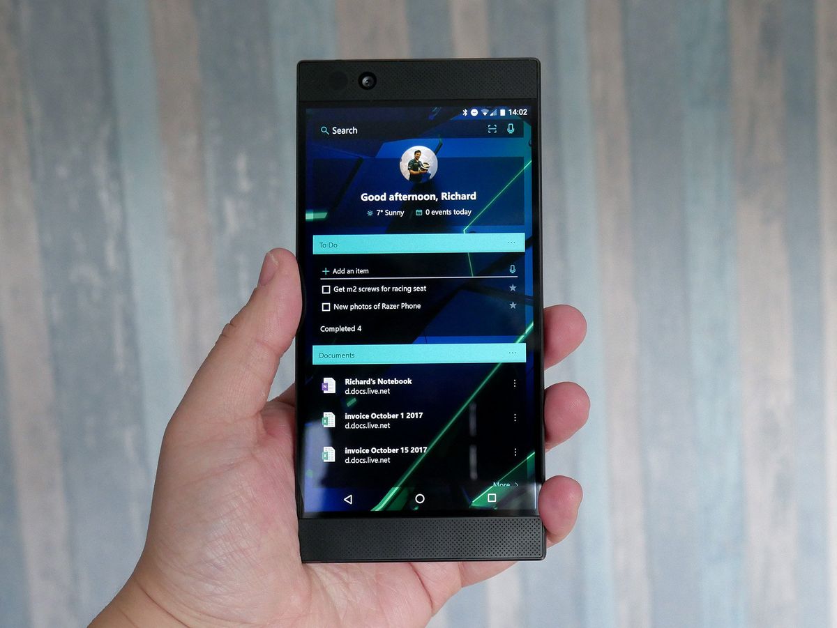 Razer Phone review: An Android handset with a sharp design and an ...