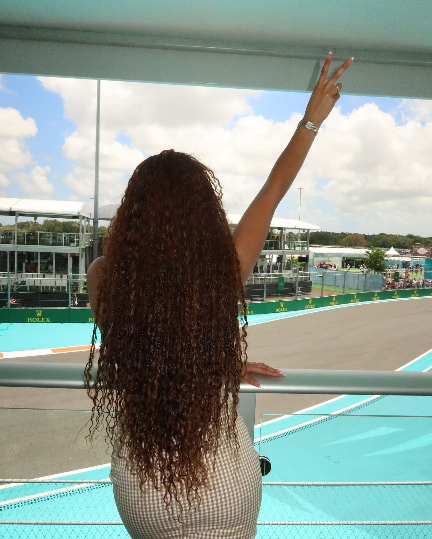 How Every Hair Type Can Achieve the Ghost Waves Trend | Who What Wear