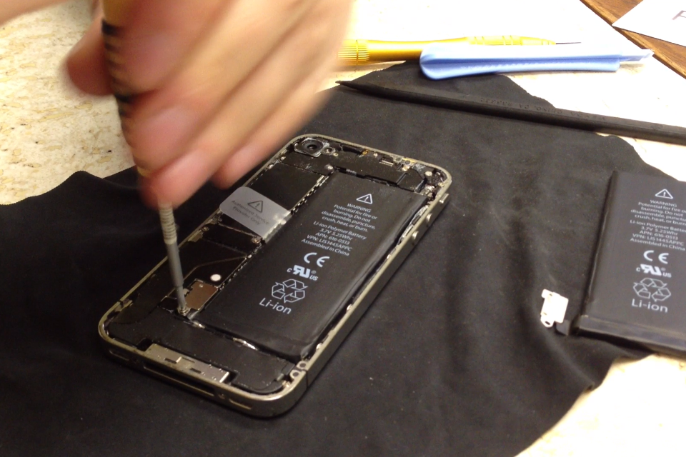 How to replace the iPhone 4 battery | iMore