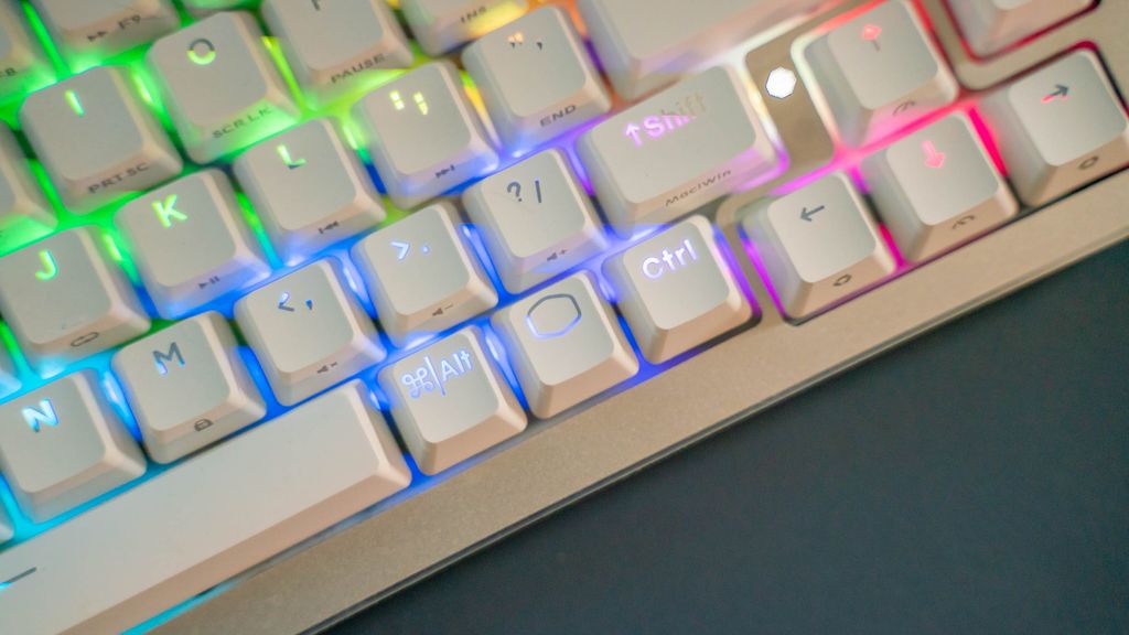 Cooler Master CK720 review | TechRadar