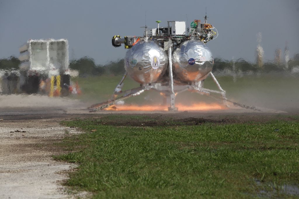 Photos: NASA's Project Morpheus Robot Lander | Space
