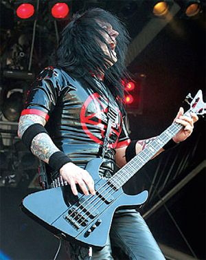 Inquirer: David Vincent | Guitar World