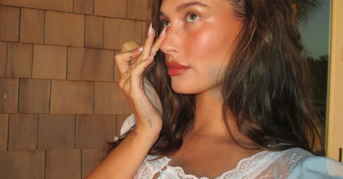 How To Apply Faux Freckles Like Hailey Bieber Who What Wear