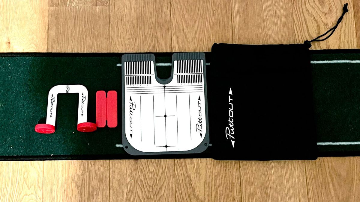 PuttOUT Mirror Trainer With Gate Review | Golf Monthly