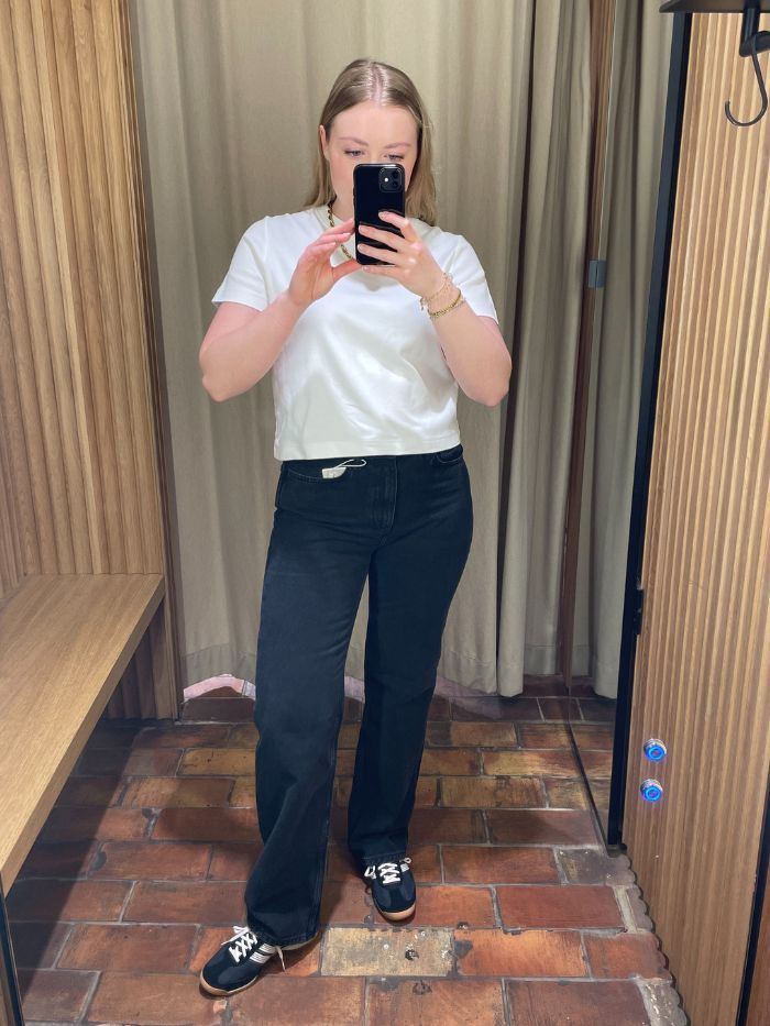 I Just Tried On the Best Mango Jeans—Here's My Honest Thoughts | Who ...