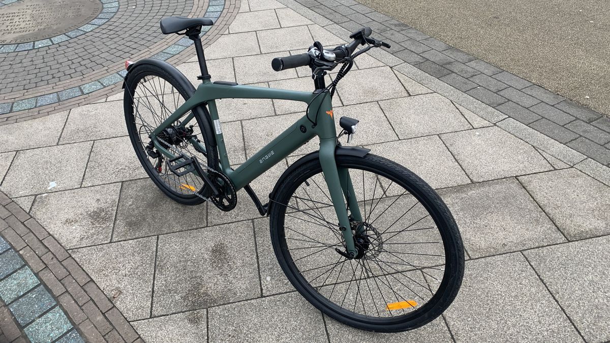 ENGWE MapFour N1 Air review: A carbon e-bike built for commuters ...