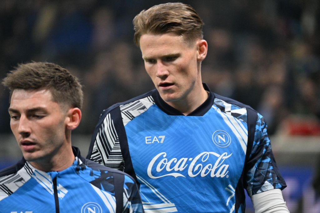 Manchester United star Rasmus Hojlund given shock exit route: report | FourFourTwo