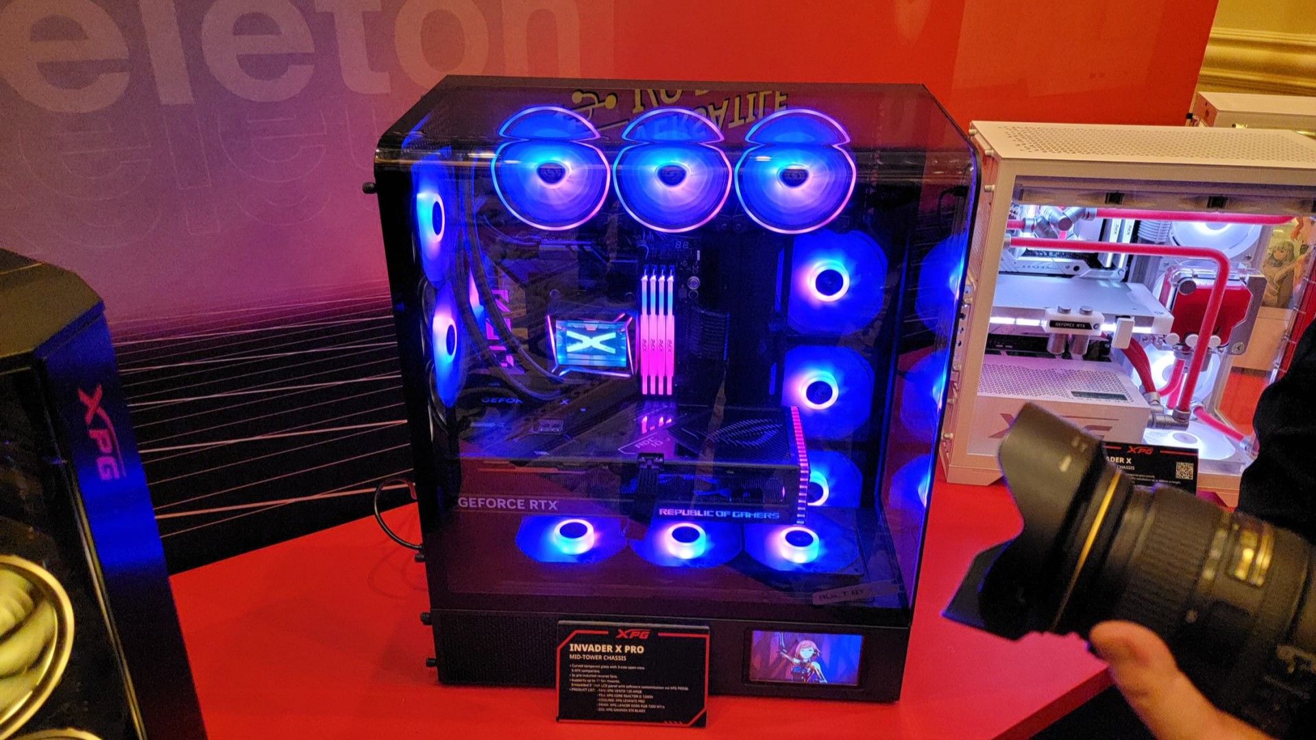 Adata showcases case with a glass panel that curves from the side to ...