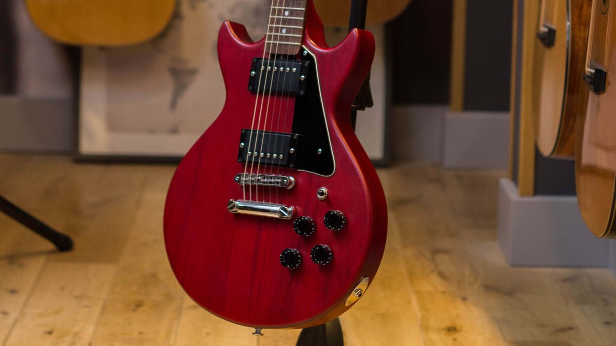 Gordon Smith unveils new Heritage and Special Edition electric guitars ...