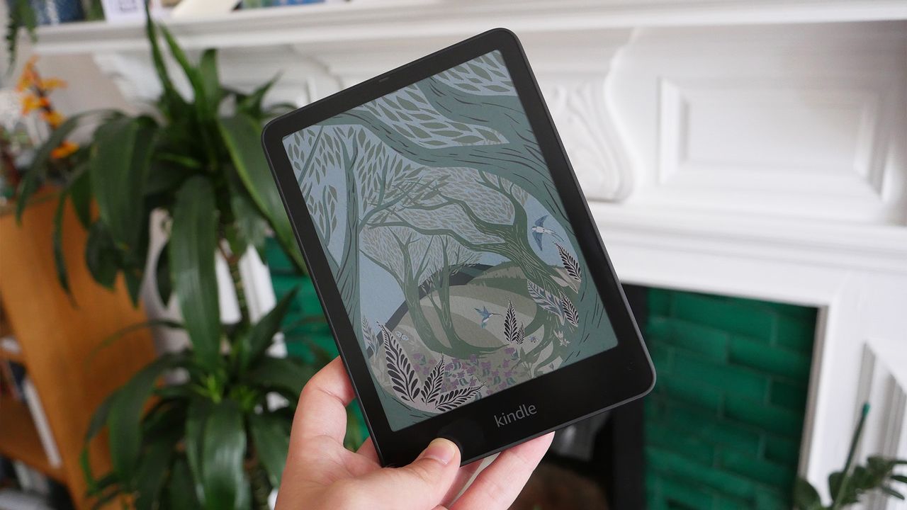 Amazon Kindle Colorsoft review: a new way to read | T3