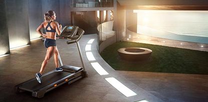 An Olympic champion's guide to treadmill training during winter | T3