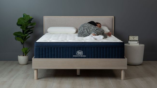 Memory foam vs hybrid mattress: Which one should you buy? | Tom's Guide