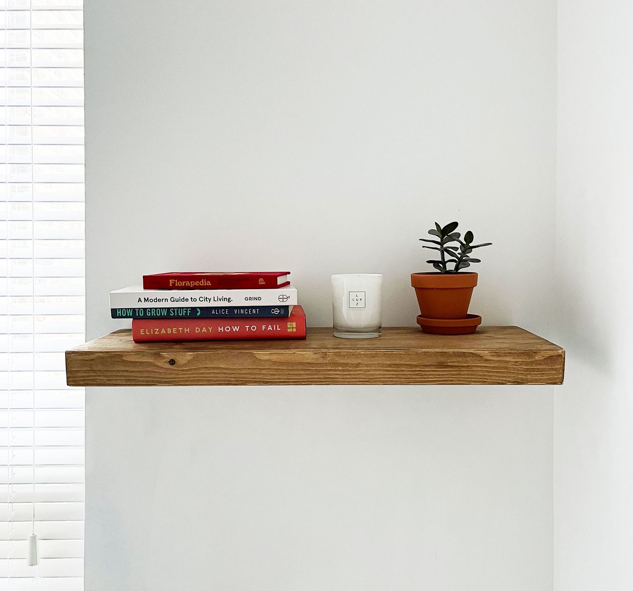 How to style shelves, according to an interior designer and home ...