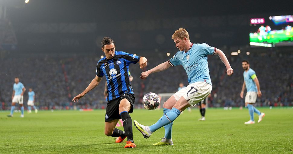 The No.8 role: football tactics explained | FourFourTwo
