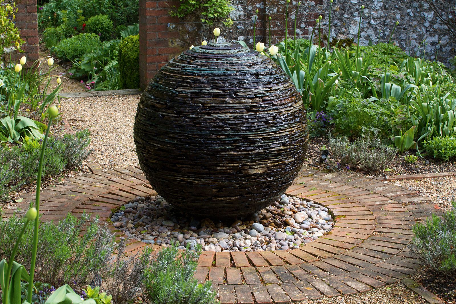 Garden fountain ideas: 10 decorative garden fountains | Homes and Gardens