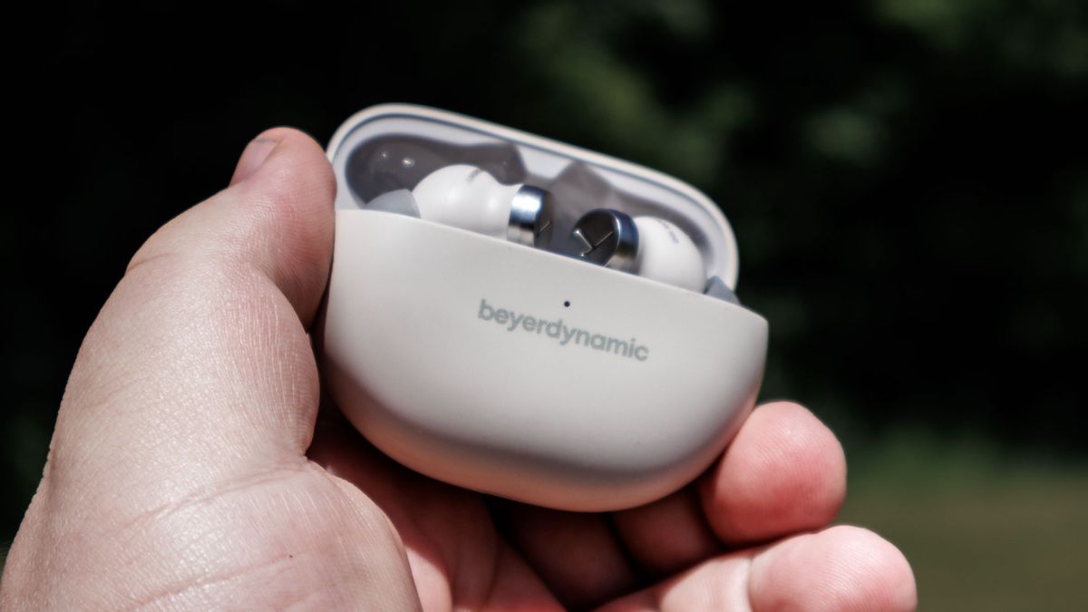 Beyerdynamic Amiron 100 review: A solid AirPods 4 alternative, If you ...