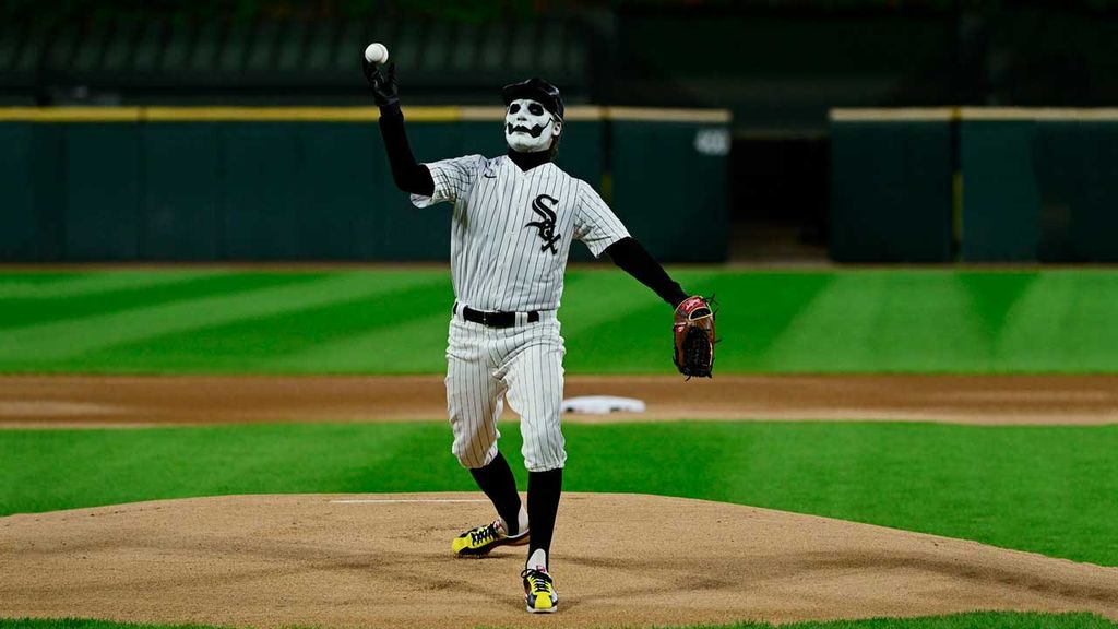 Watch Ghost frontman Papa Emeritus IV throw off-target first pitch at ...