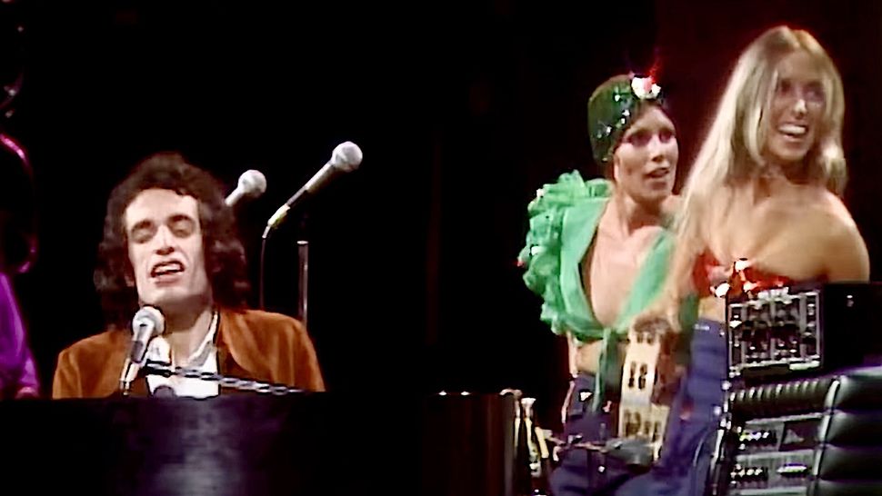 Watch Steely Dan tear up The Midnight Special with a killer version of ...