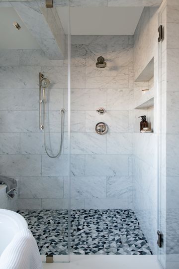 7 Shower Trends Setting the Tone for Creative Bathrooms | Livingetc