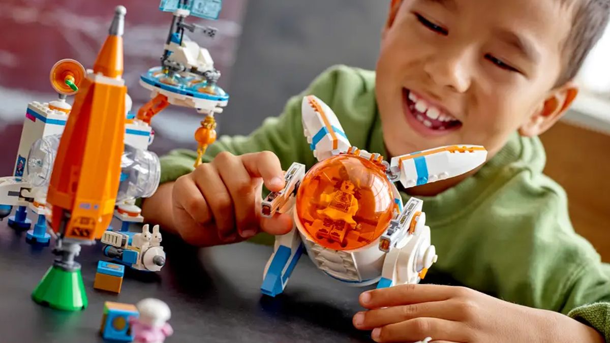Save 30% on this fun Lego Monkie Kid space playset this Black Friday ...