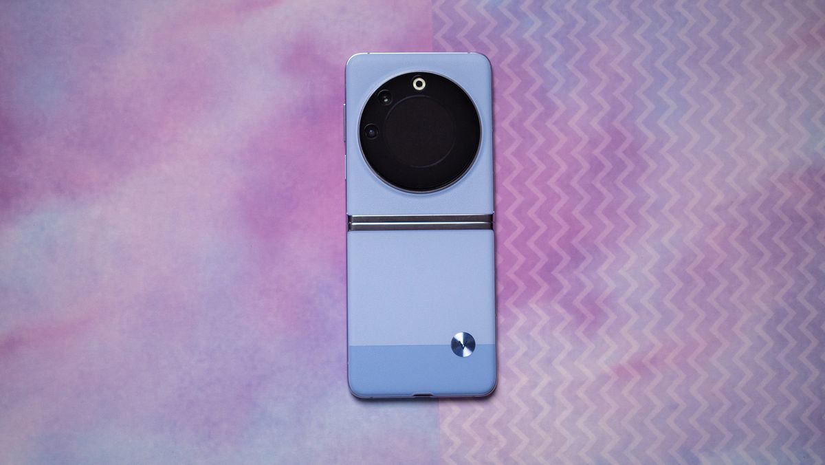TECNO PHANTOM V Flip review: A turning point for foldables | Android ...