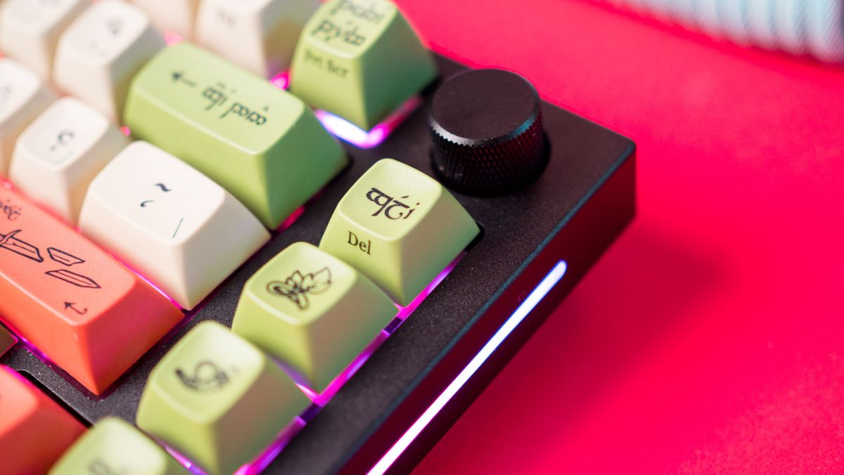 Glorious GMMK Pro review: A terrific DIY mechanical keyboard with one ...