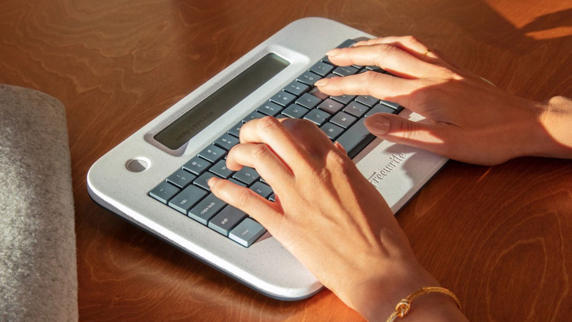 Freewrite Alpha: Is it a minimalist’s dream digial typewriter? | Laptop Mag